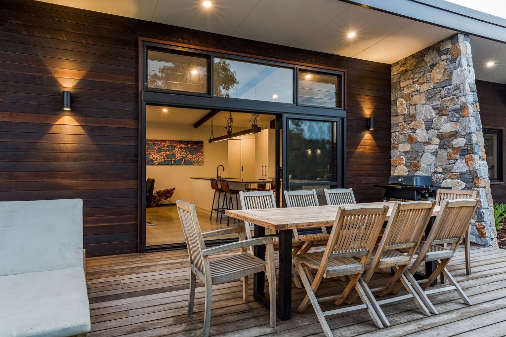 Brazier Cove | Spotted Gum Cladding with Rough Sawn Face