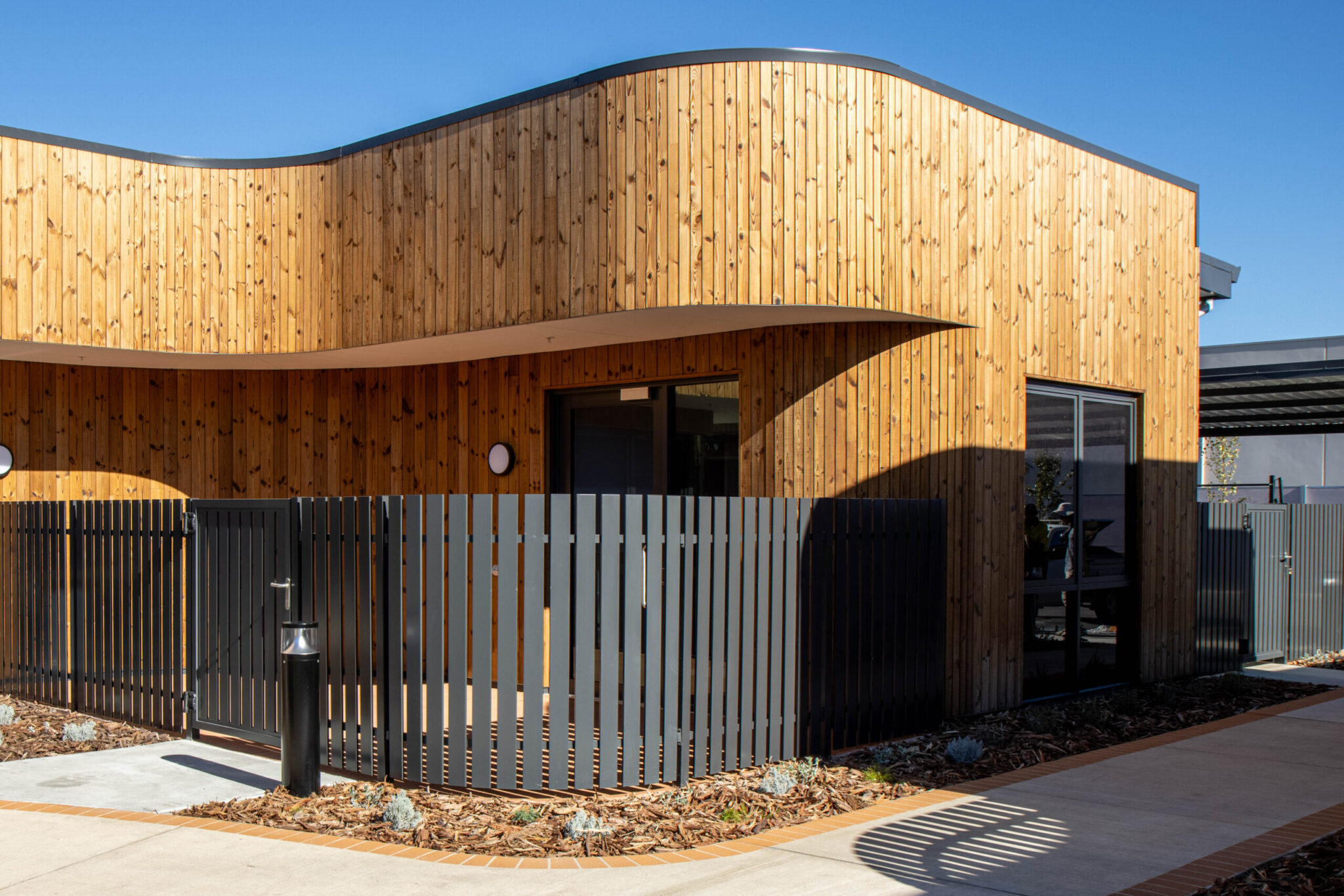 Horizontal vs Vertical Timber Cladding: Which Is Better